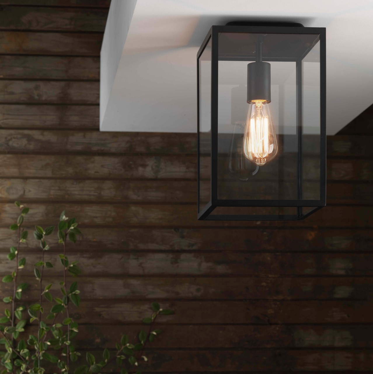 How to Illuminate Your Garden with Exterior Lighting for the Summer ...